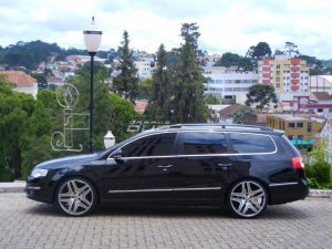 Passat Variant com rodas AMG aro 20