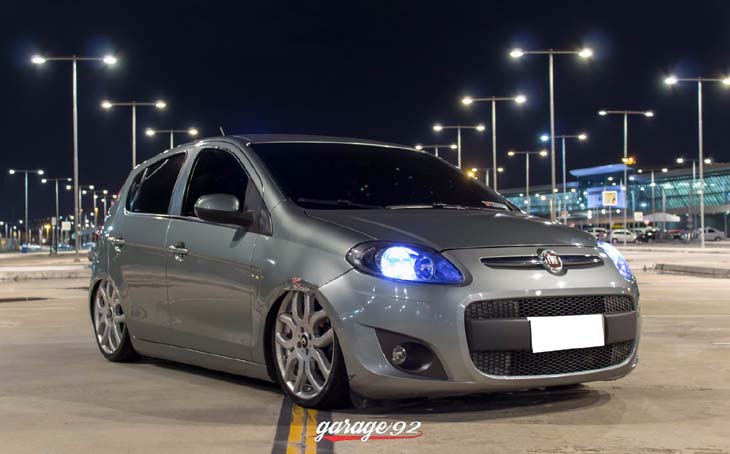 Palio Way rebaixado com rodas Volcano London aro 18