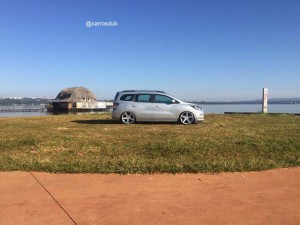 Chevrolet Spin rebaixada com rodas aro 20 « Carros DUB