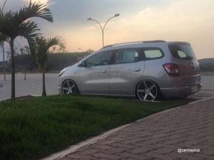 Spin rebaixada com rodas aro 20 « Carros DUB