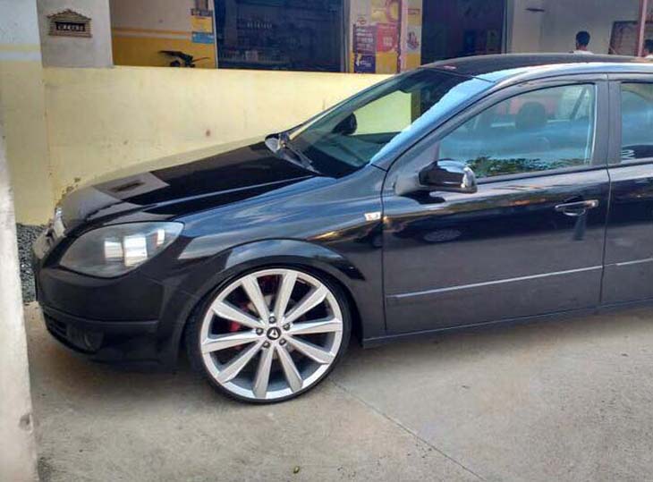 Vectra rebaixado com rodas aro 18