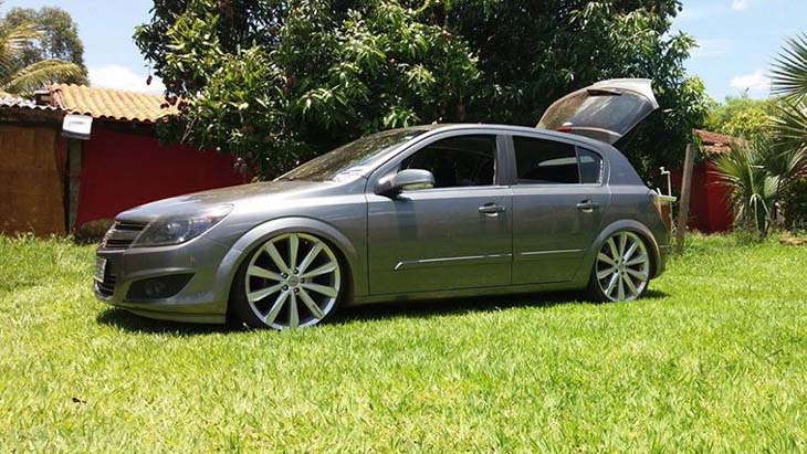 Vectra GT rebaixado com rodas Volcano Misty aro 20