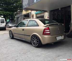 Astra rebaixado com rodas BBS CH-R aro 18