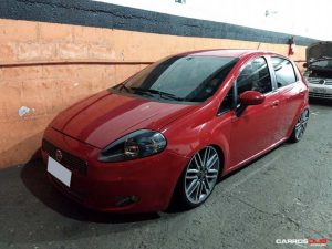 Punto rebaixado com rodas Sporting aro 18 « Carros DUB